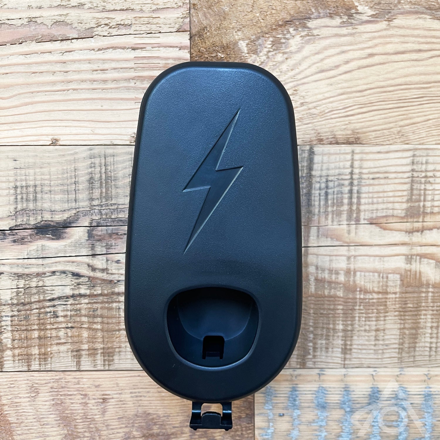 Mobile Connector Wall Mount & Cable Organizer